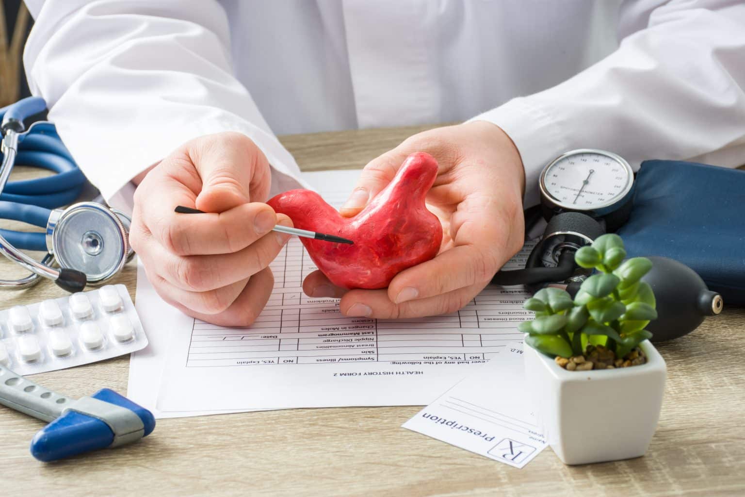 Proctologist Vs Gastroenterologist: Which Is Right For You?